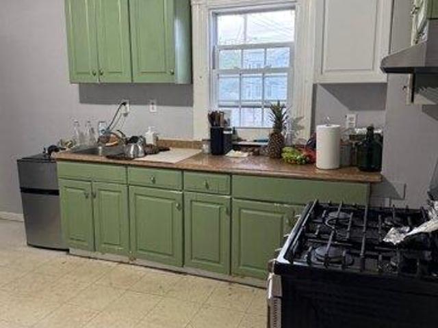 house with 6 bedroom, Bridgeport CT DLS102214944