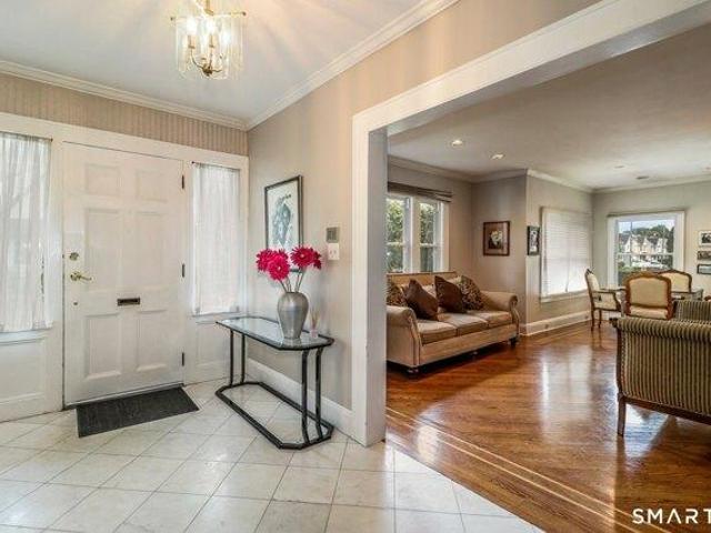 house with 6 bedroom, Bridgeport CT DS104480562