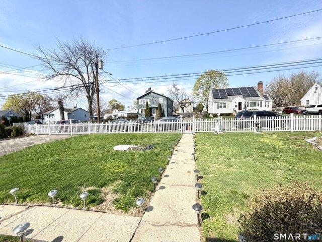 house with 6 bedroom, Bridgeport CT ES104329444
