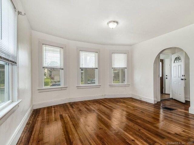 house with 6 bedroom, Bridgeport CT ES104482229