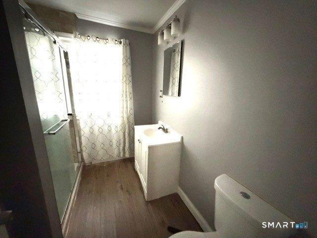 house with 6 bedroom, Bridgeport CT ES104905499