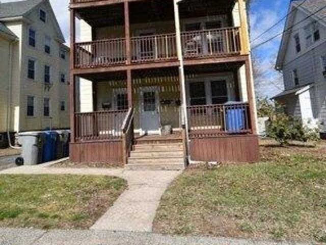 house with 6 bedroom, Bristol CT DLS102317364