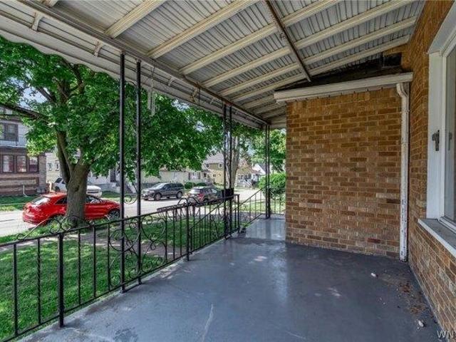 house with 6 bedroom, Buffalo NY ES103622673