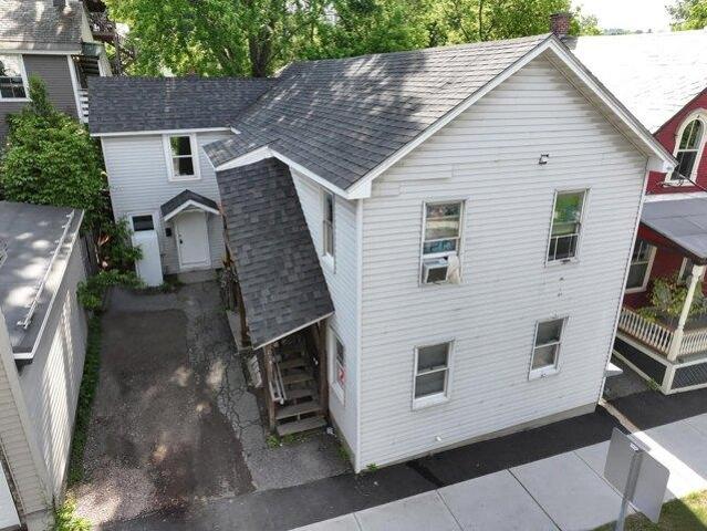 house with 6 bedroom, Burlington VT ES103929631