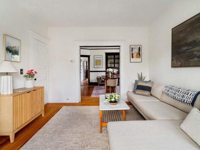 house with 6 bedroom, Cambridge MA ES104329982