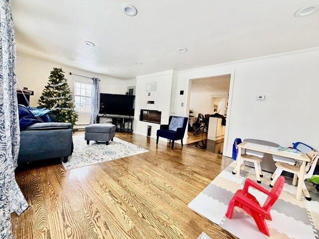 house with 6 bedroom, Canton MA ES105093186