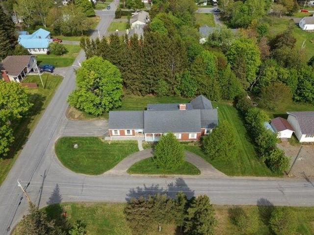 house with 6 bedroom, Caribou ME ES104650363