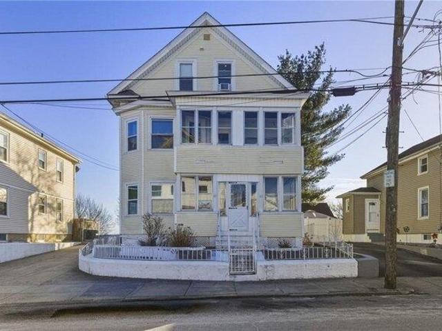 house with 6 bedroom, Central Falls RI DS103159345