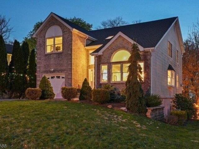 house with 6 bedroom, Cedar Grove NJ DS102258642