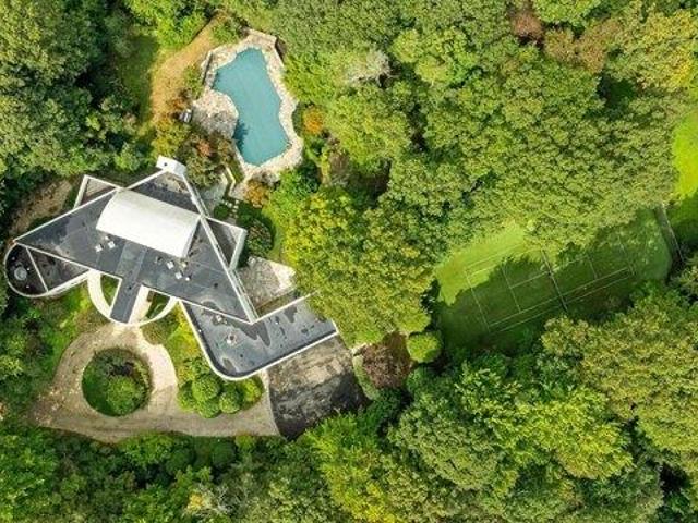 house with 6 bedroom, Chappaqua NY DS101800336