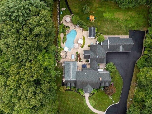 house with 6 bedroom, Chelmsford MA ES103248608