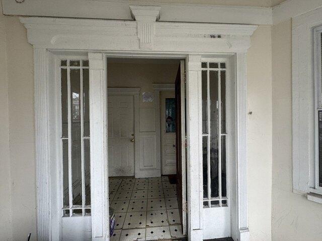 house with 6 bedroom, Chelsea MA DLS103073495