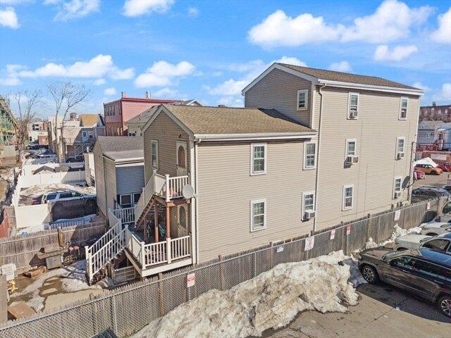 house with 6 bedroom, Chelsea MA DS102727041