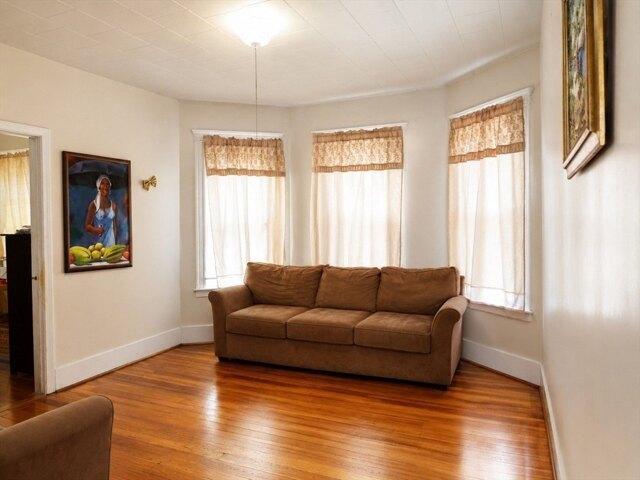 house with 6 bedroom, Chelsea MA ES104264553