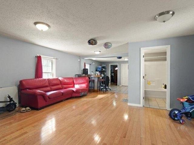 house with 6 bedroom, Chelsea MA ES105095333