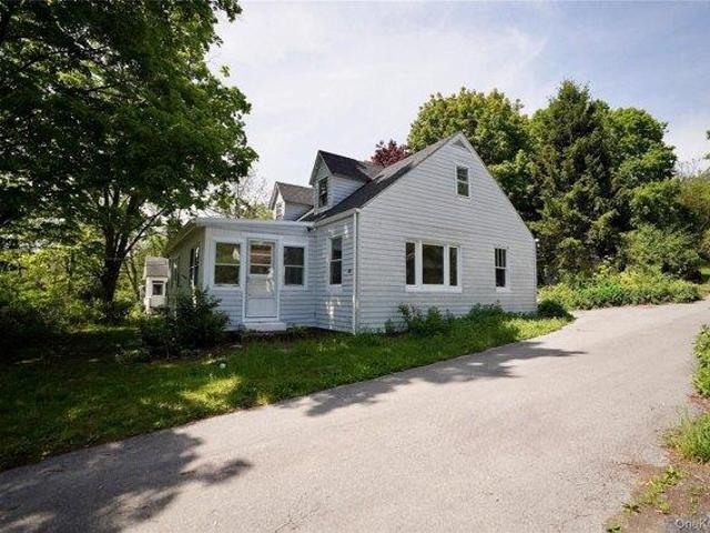 house with 6 bedroom, Chester NY ES104906927