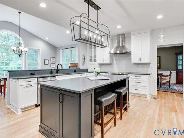 house with 6 bedroom, Chesterfield VA ES104902710