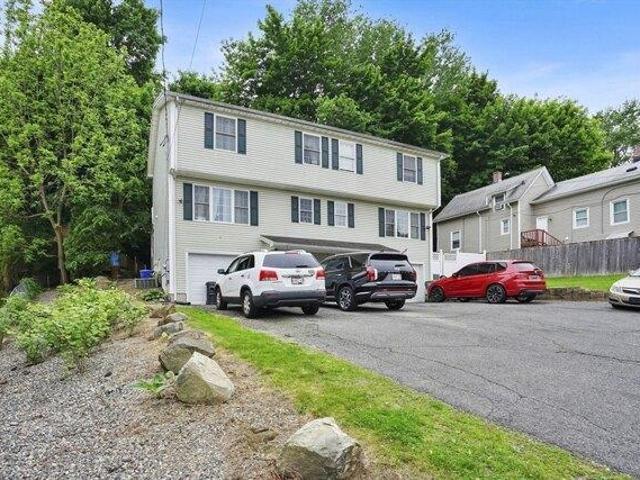 house with 6 bedroom, Chicopee MA DS102828842