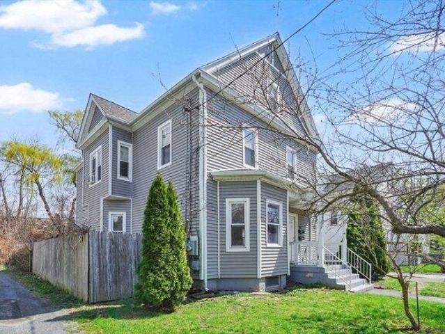 house with 6 bedroom, Chicopee MA DS103222100