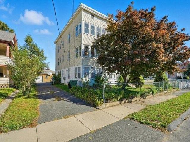house with 6 bedroom, Chicopee MA DS103664472