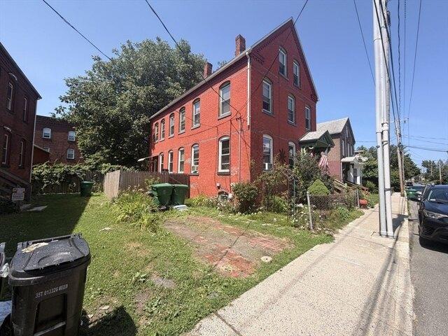 house with 6 bedroom, Chicopee MA DS104075156