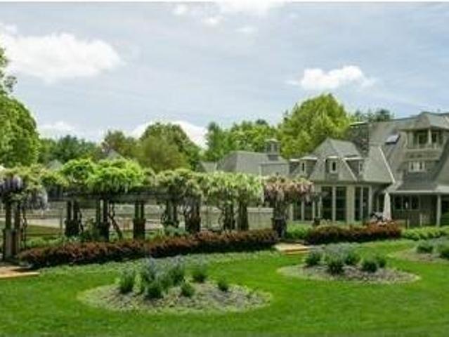 house with 6 bedroom, Concord MA ES104606469