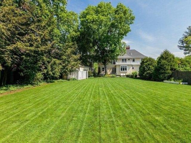 house with 6 bedroom, Concord MA ES103969932