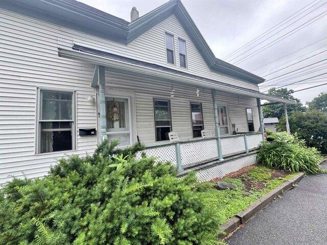 house with 6 bedroom, Concord NH ES104853098