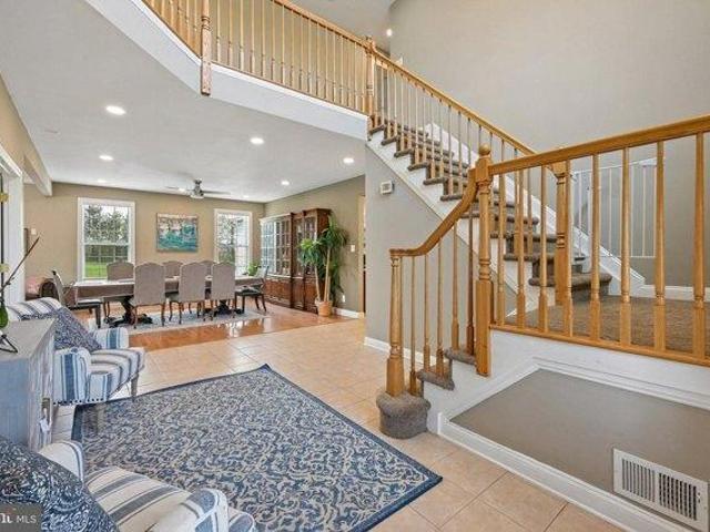 house with 6 bedroom, Columbus NJ DLS102824770