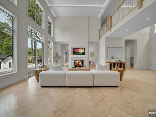 house with 6 bedroom, Closter NJ ES104405696