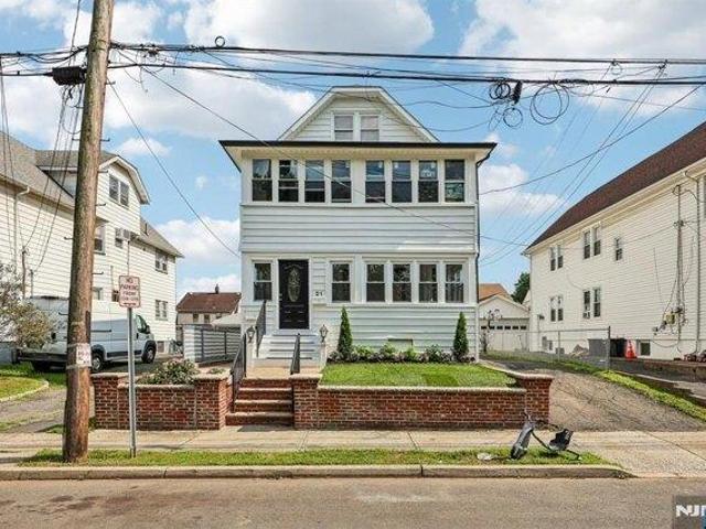 house with 6 bedroom, Clifton NJ DS104153179