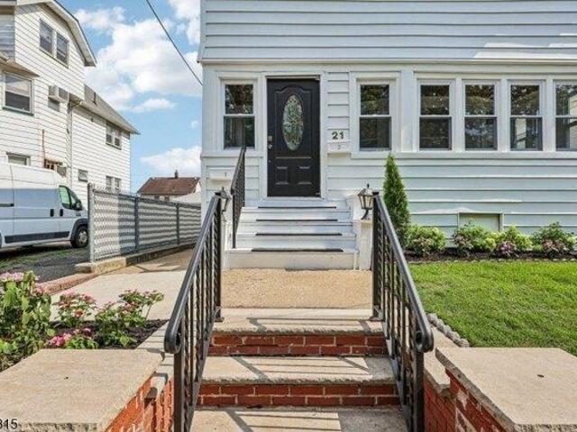 house with 6 bedroom, Clifton NJ ES104111989