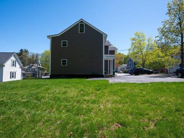 house with 6 bedroom, Clinton MA DS102959688