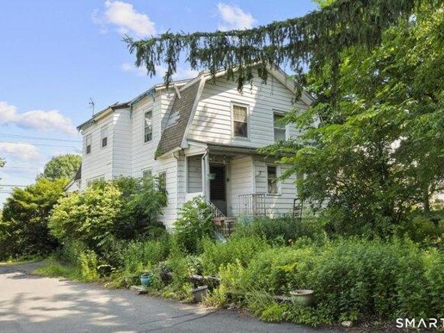 house with 6 bedroom, Cromwell CT DS104075545