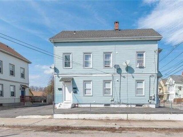 house with 6 bedroom, Cranston RI DLS102670066