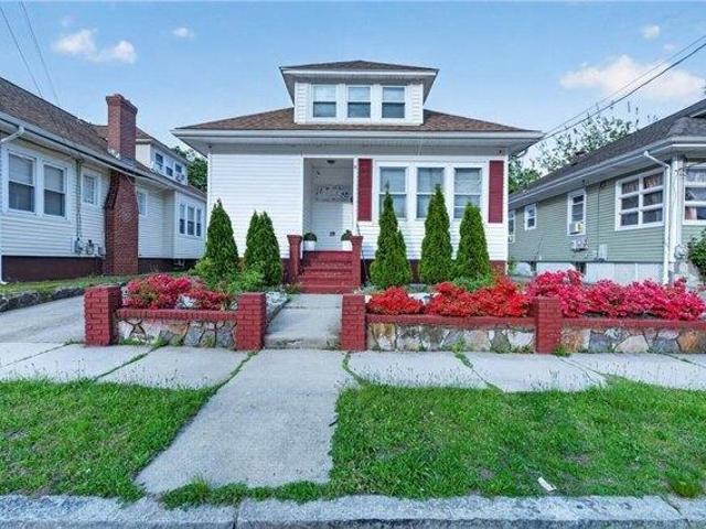 house with 6 bedroom, Cranston RI DS102585370