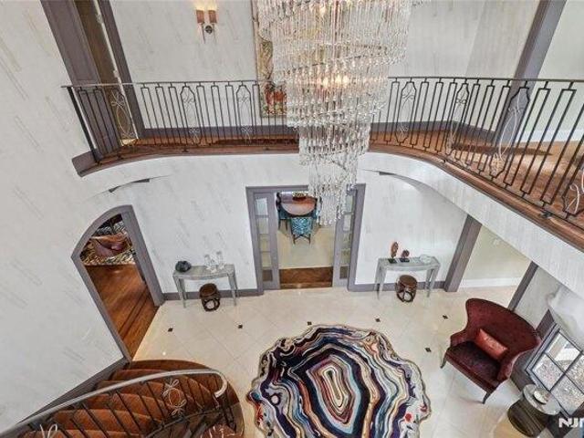 house with 6 bedroom, Cresskill NJ DS102761275