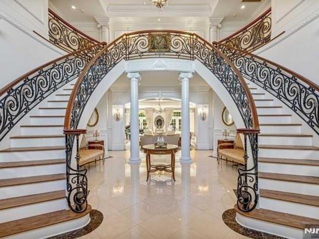 house with 6 bedroom, Cresskill NJ ES104539610