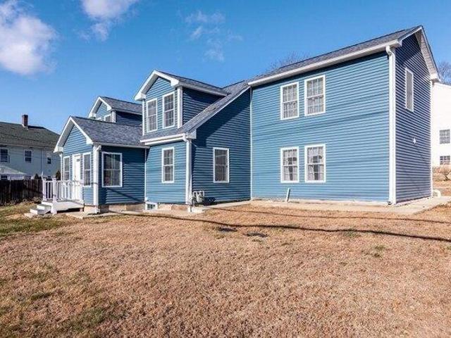 house with 6 bedroom, Cumberland RI DS102725445