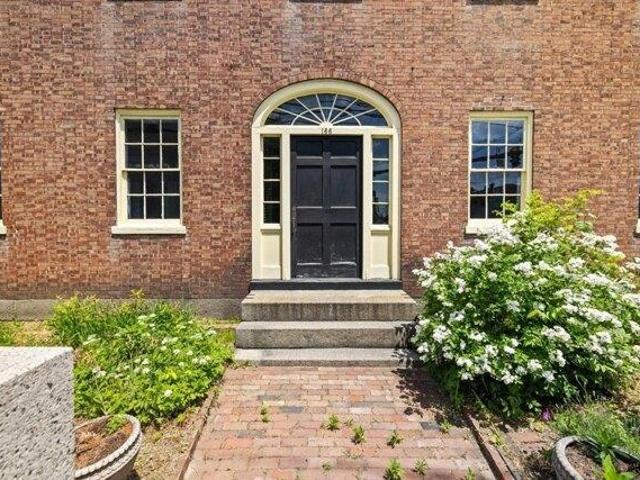 house with 6 bedroom, Danvers MA DLS102670213