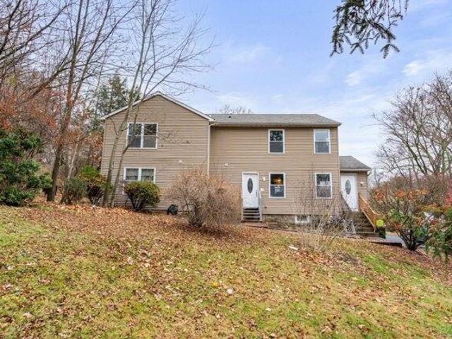 house with 6 bedroom, Danbury CT DLS102530085