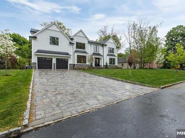 house with 6 bedroom, Demarest NJ DS102285276