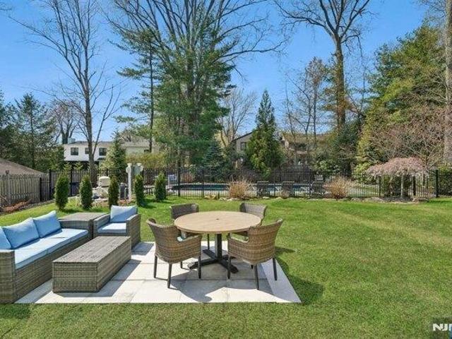 house with 6 bedroom, Demarest NJ DS102216446