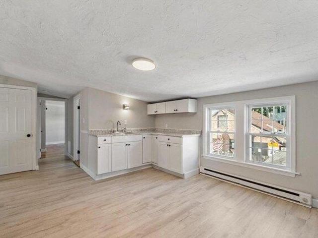 house with 6 bedroom, Dedham MA ES103433990