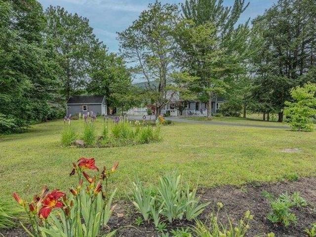 house with 6 bedroom, Deerfield NH ES105106131