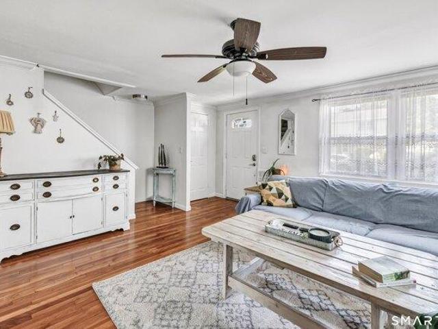 house with 6 bedroom, Derby CT DS103439851