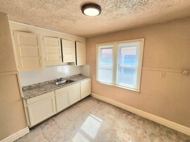 house with 6 bedroom, Detroit MI DS89162508