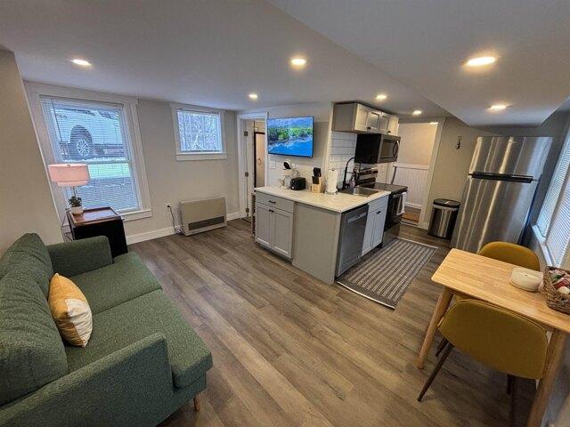 house with 6 bedroom, Dover NH DS103070796