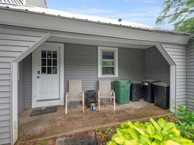 house with 6 bedroom, Dover NH DS104010802