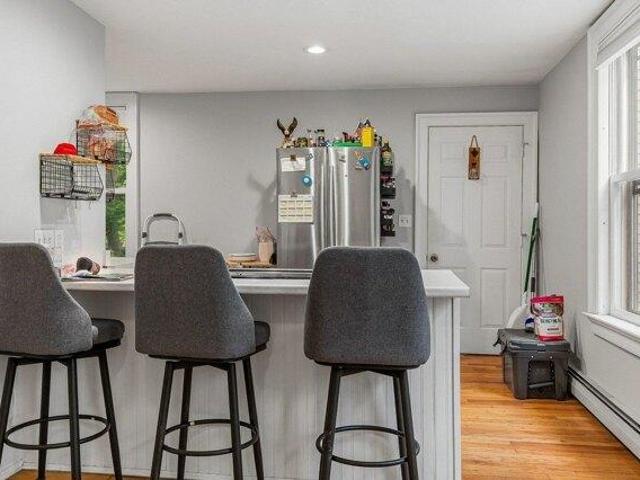 house with 6 bedroom, Dover NH DS104114820